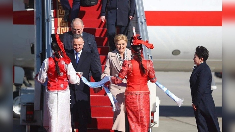 President of Poland arrives in Mongolia - AKIpress News Agency