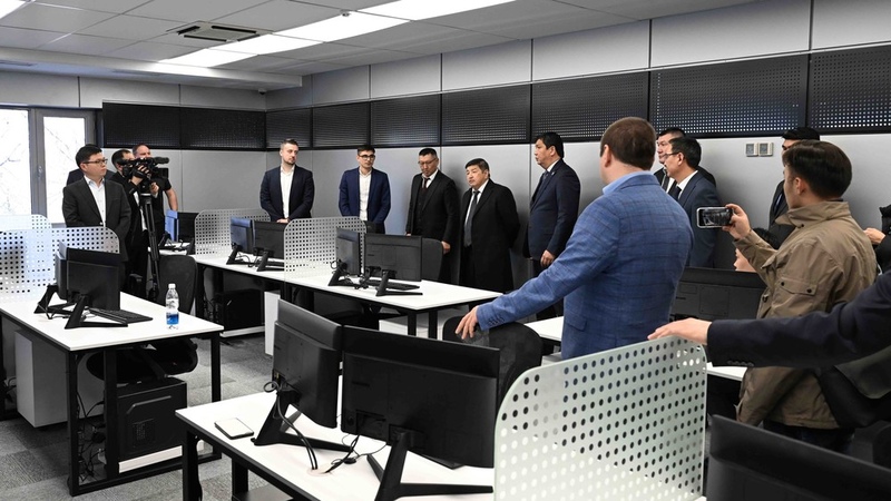 Head of Cabinet visits Situational Center processing data on the ...