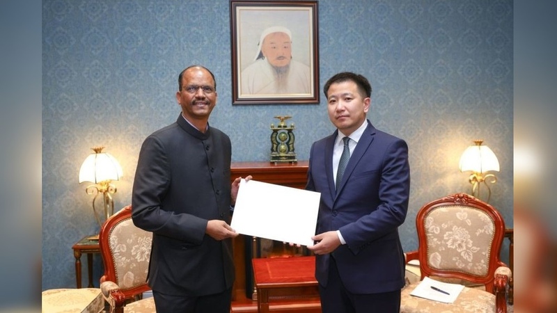 New Ambassador of India to Mongolia presents credentials - AKIpress ... New Ambassador of India to Mongolia presents credentials - AKIpress ...