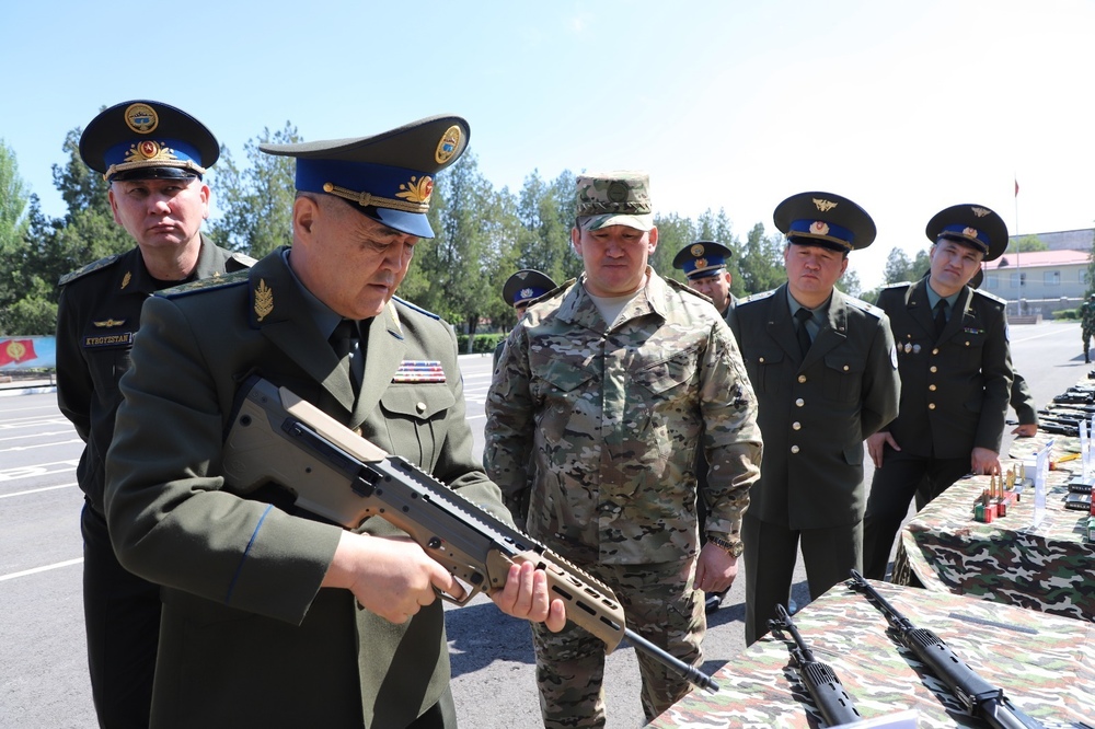 Tashiyev saw new weapons of Alfa special purpose forces - AKIpress News ...